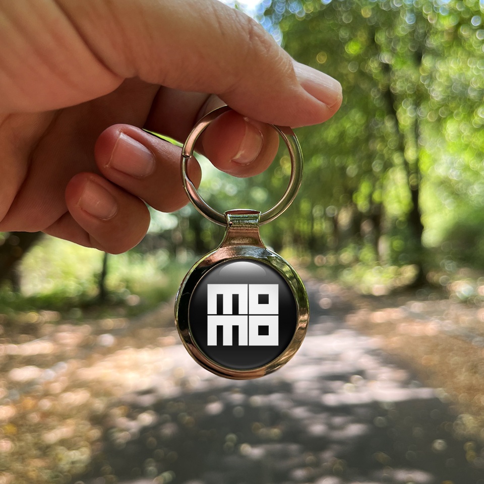 Momo Metal Chain Fob Black Classic White Square Logo Design | Keychains ...